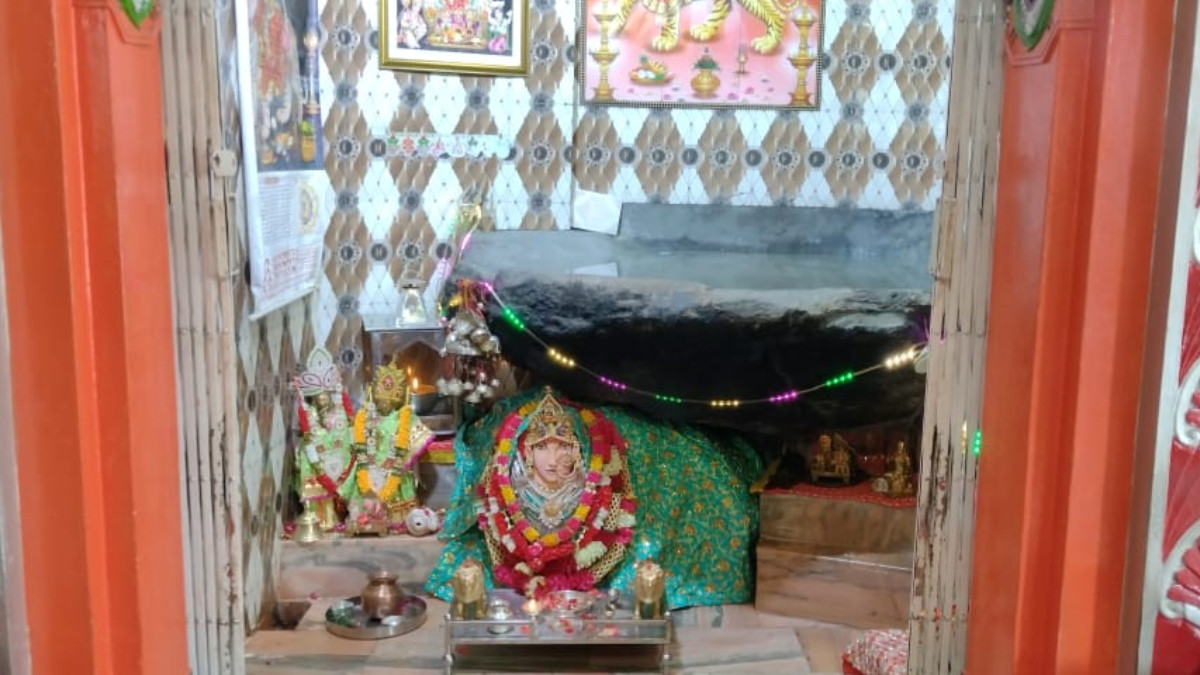 Kunal Pathri Temple: यहां गिरा मां सती का कपाल और नाम पड़ गया कुनाल पत्‍थरी माता, पत्‍थर में भरा ...